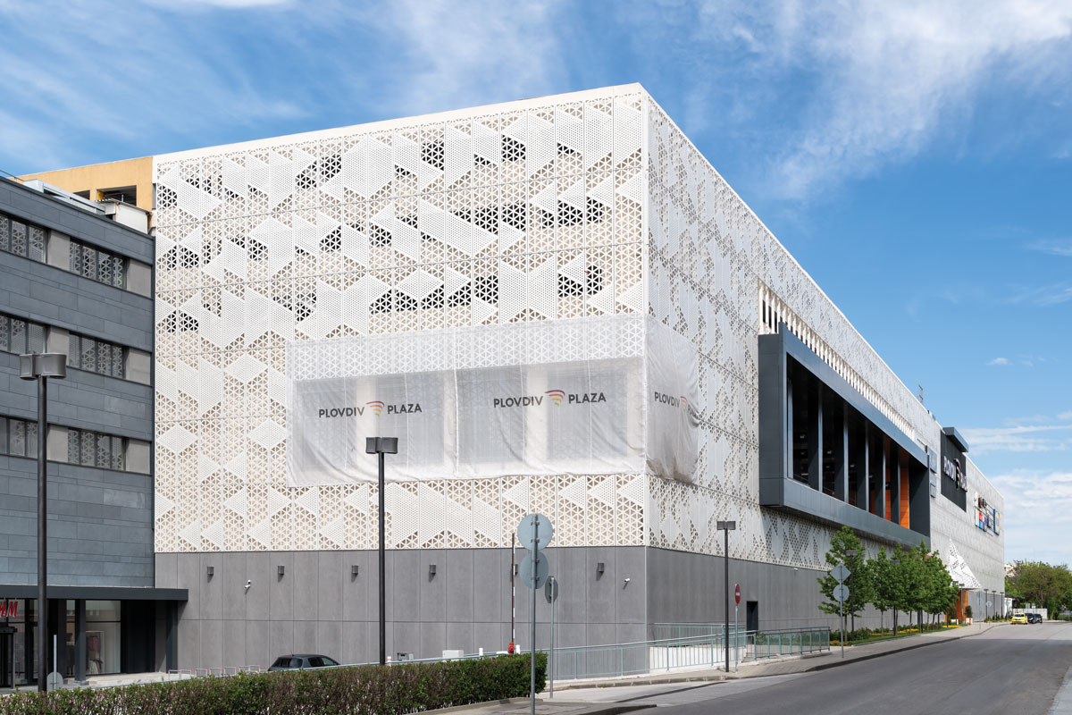 Arceland Capital Management PLOVDIV PLAZA MALL – Aluminium Awards
